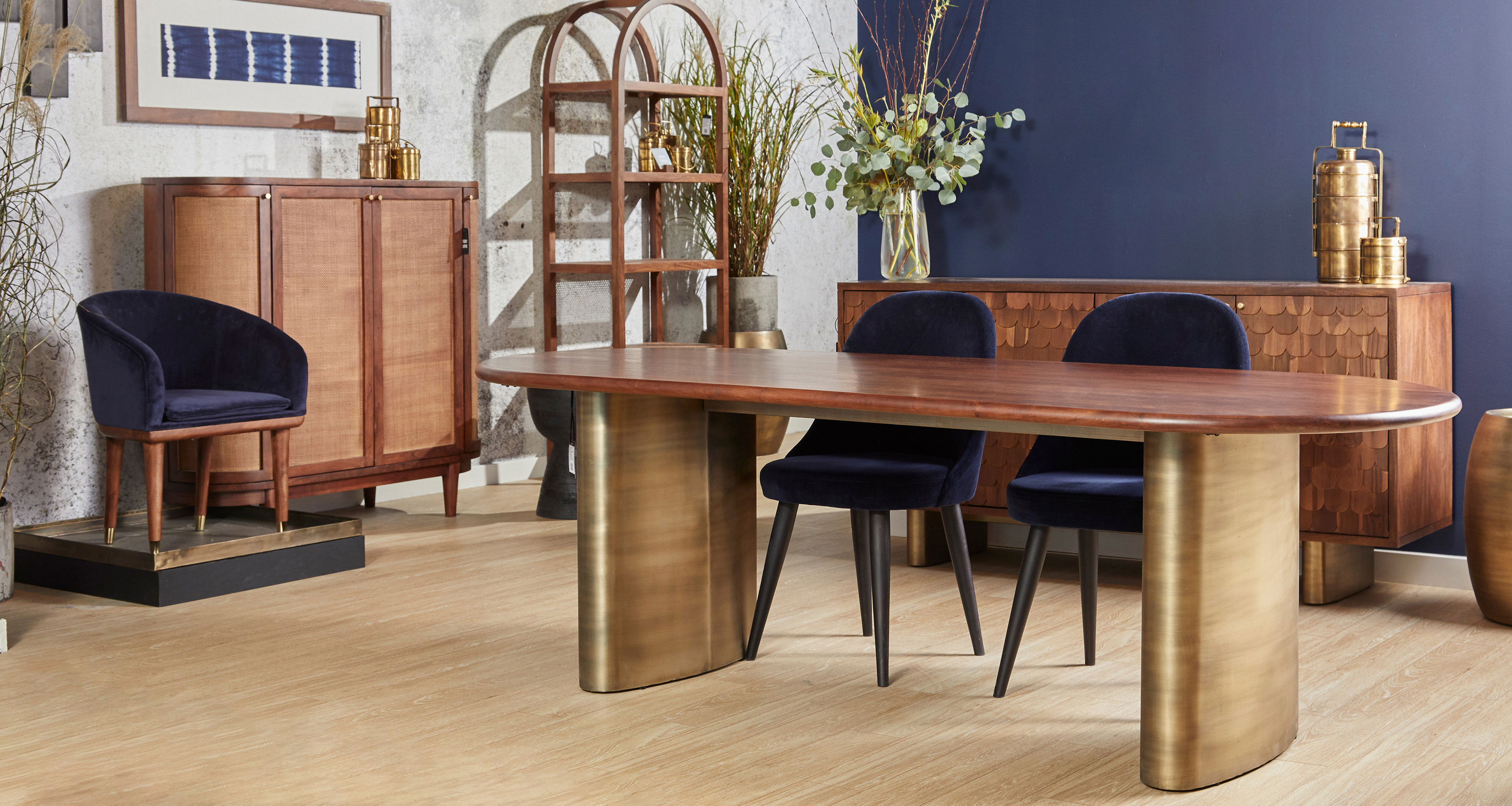 Ovale Dining Table | Union Home Furniture | Rypen